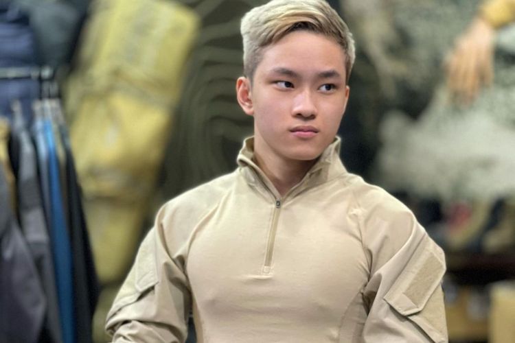 Bakal Masuk Islam Bulan Ini, 5 Gaya Ganteng Azka Corbuzier Bikin Cewek ...