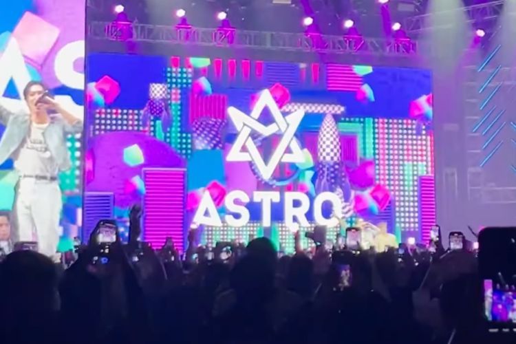 Nonton Boy Band Astro, Erick Thohir Senang Dunia Hiburan Indonesia Mulai Menggeliat