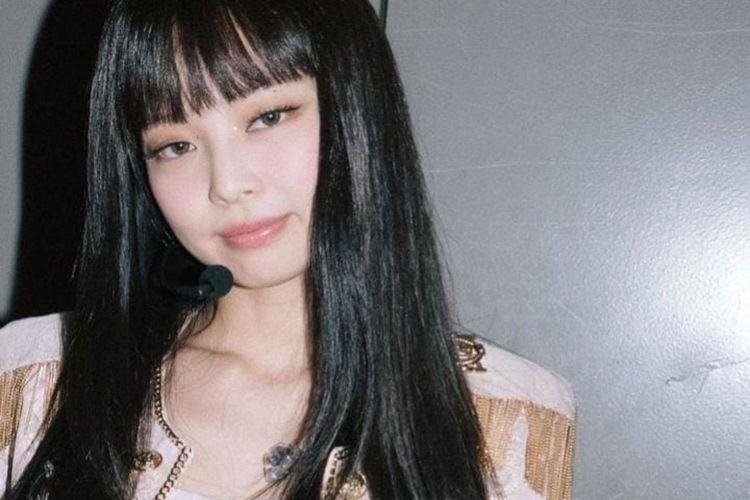 Jennie BLACKPINK Pakai Poni Palsu, Imut Banget Kayak Anime!