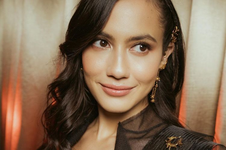Gaya Pevita Pearce di Perilisan Sri Asih Ternyata Terinspirasi Wayang, Stunning Parah!