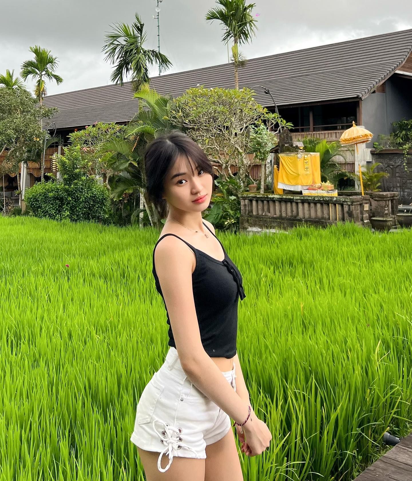 Profil dan Agama Catheez, Anggota Bocah-Bocah Kosong