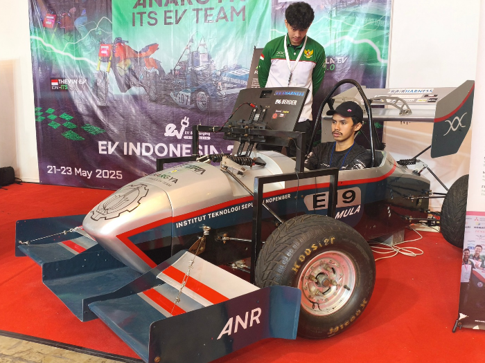 Dari Surabaya ke Jepang, Mobil Balap Listrik Mahasiswa ITS Punya ...