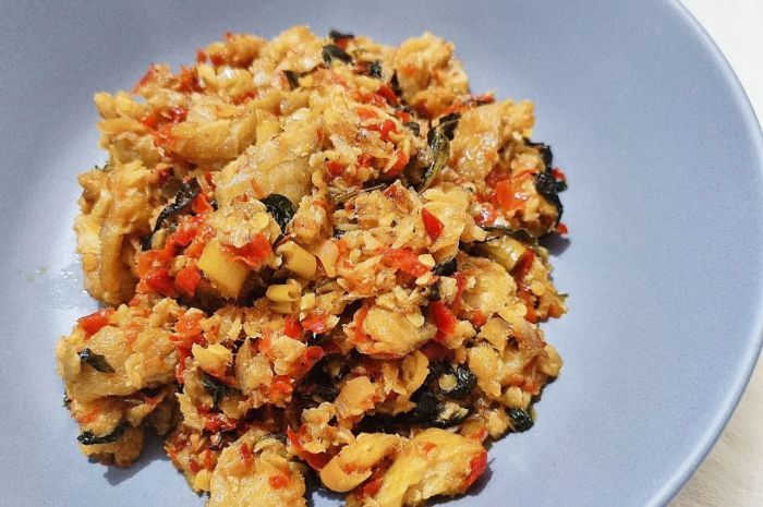 6 Resep Masak Ikan Tuna yang Enak, dari Suwir sampai Fillet!