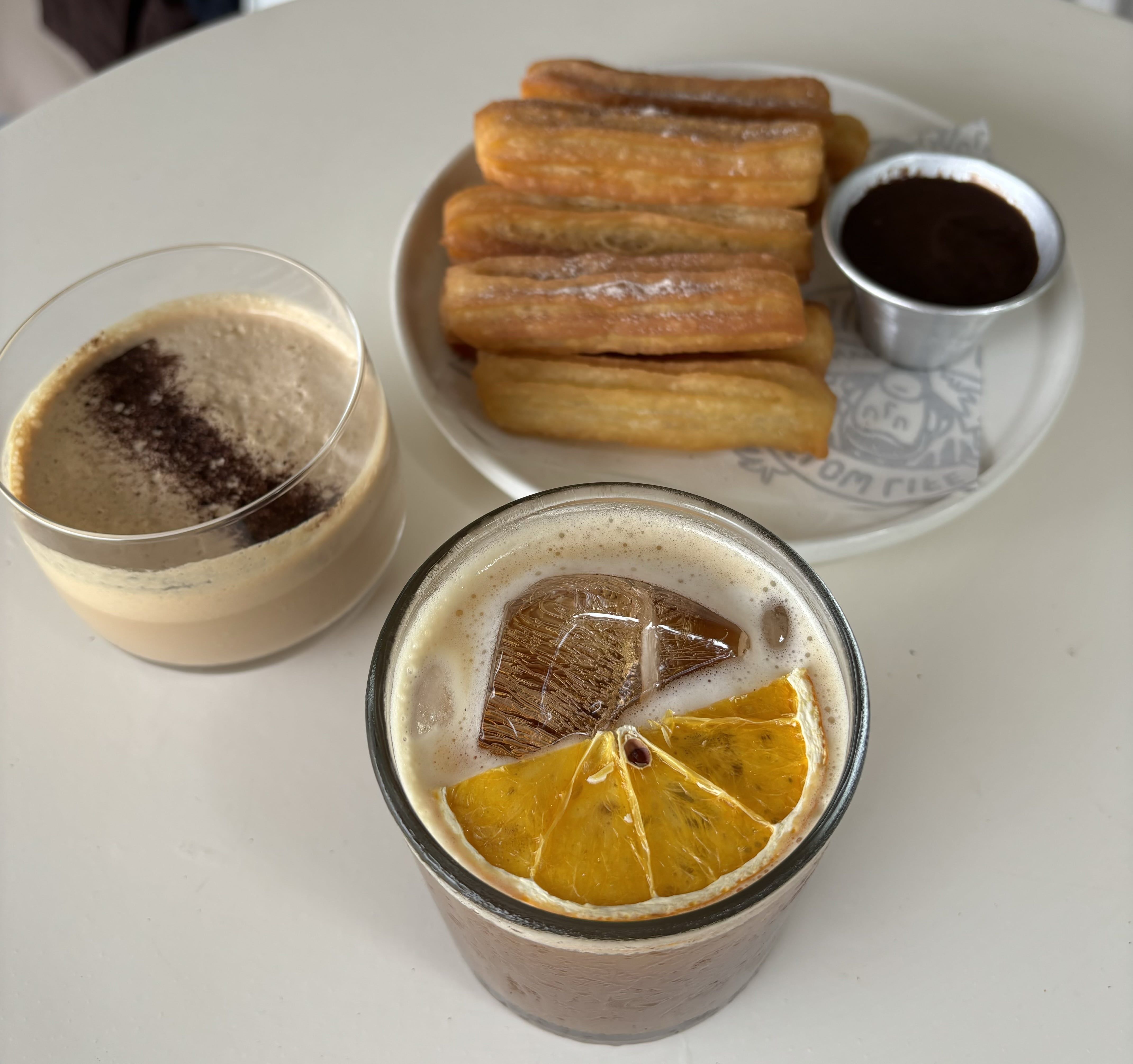 Healing ke Puncak, Ini Tempat Asyik Buat Ngopi sembari Makan Daging ...