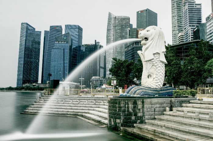 Sederet Fakta Unik Patung Merlion Singapura yang Ditutup karena ...